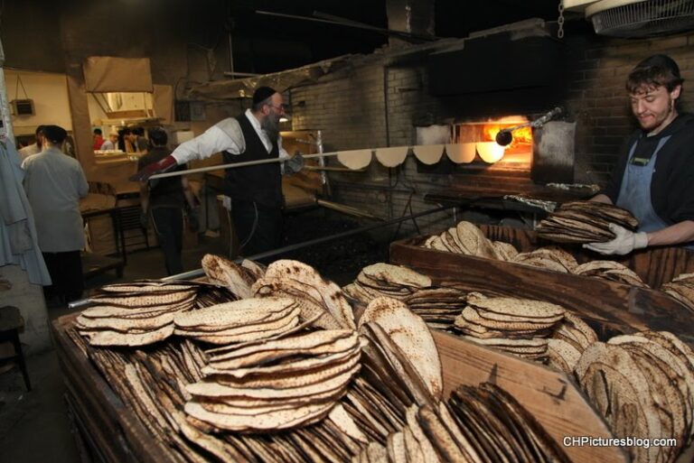 MATZA – 15 Steps of the Seder (Part 9) – Rabbi Greenberg